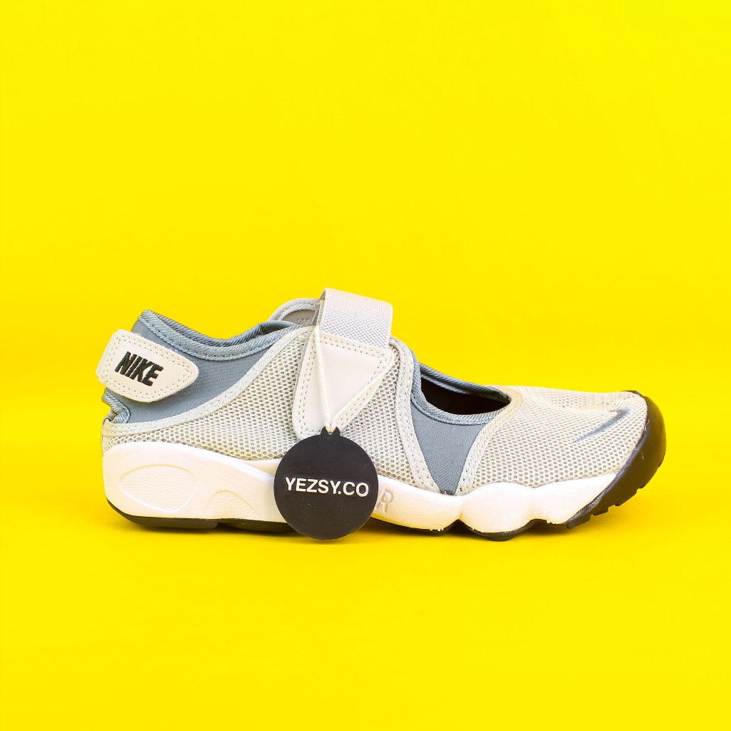 Jual Sepatu Nike Air Rift WMNS Grey White Original | Shopee Indonesia