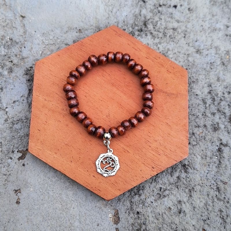 Jual CRAFTDEWATA Gelang Kayu Yoga Charm Mix Gelang Tangan Kayu Asli ...