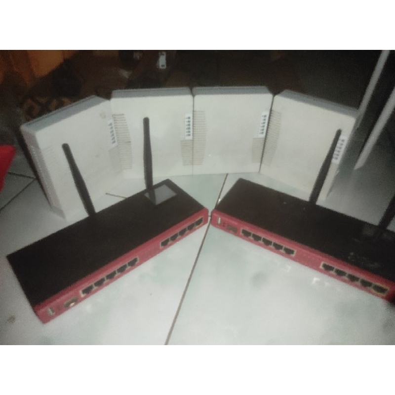Jual mikrotik Putih tipe RB951ui-2HnD. mikrotik hitam tipe RB2011UiAS ...
