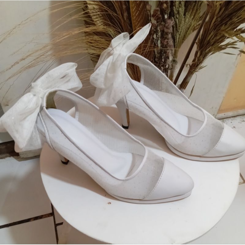 Jual Syhafira - Allika wedding shoes heels 7 cm lancip putih | Shopee ...