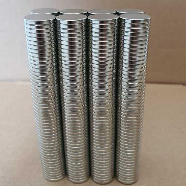 Jual 100 Pcs Magnet Neodymium 15x2 mm | Shopee Indonesia