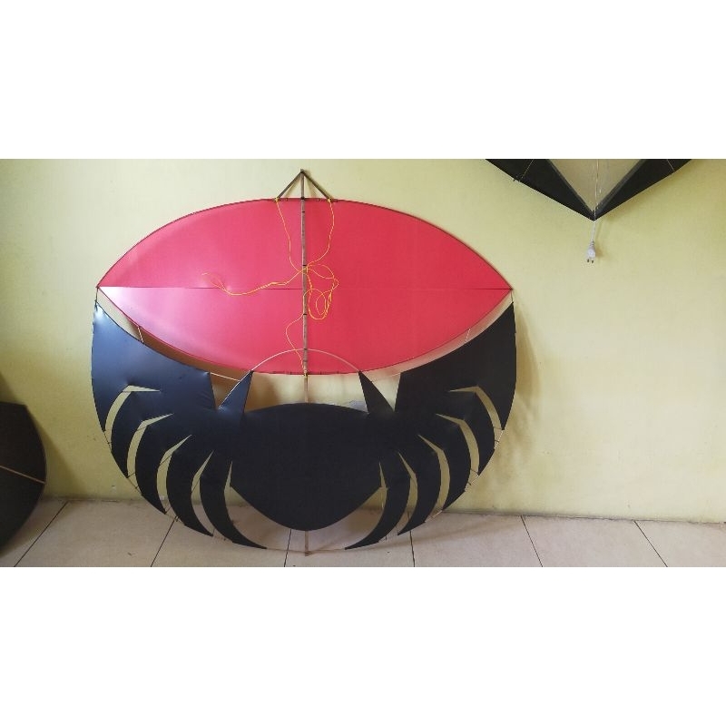 Jual layangan ram raman blackspider 1,5meter | Shopee Indonesia