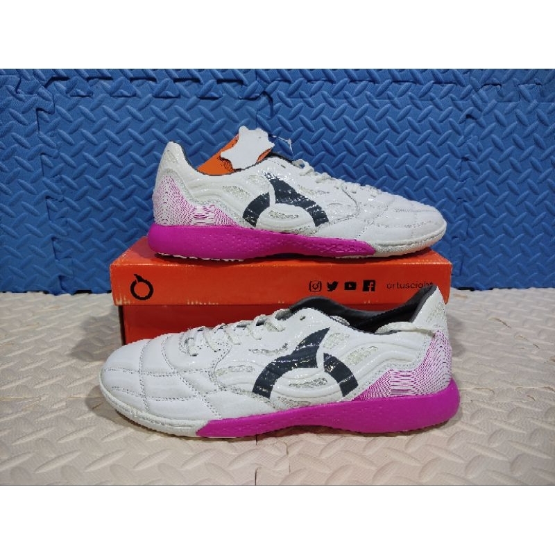 Jual Sepatu Futsal Ortuseight Catalyst Vision V3 K-Lea Original ...