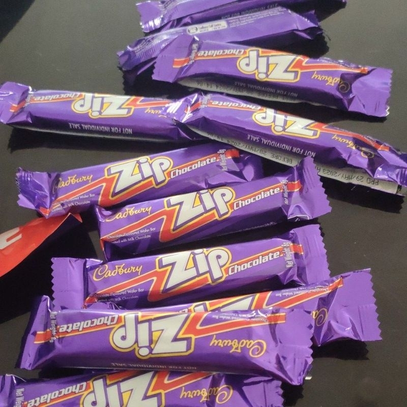 Jual Cadbury Zip Chocolate Wafer Bar Coated With Milk Coklat | Shopee ...