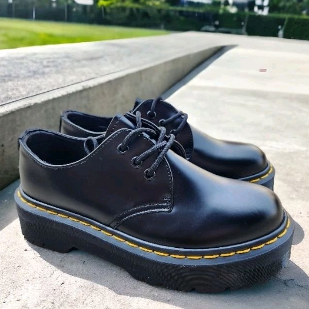 Jual Sepatu Boots Docmar Low 1461 Quad Platform Black Smooth Faux ...
