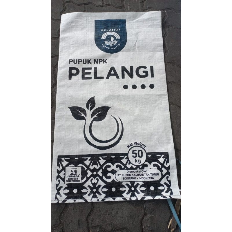 Jual karung pupuk npk pelangi 50 kg baru | Shopee Indonesia