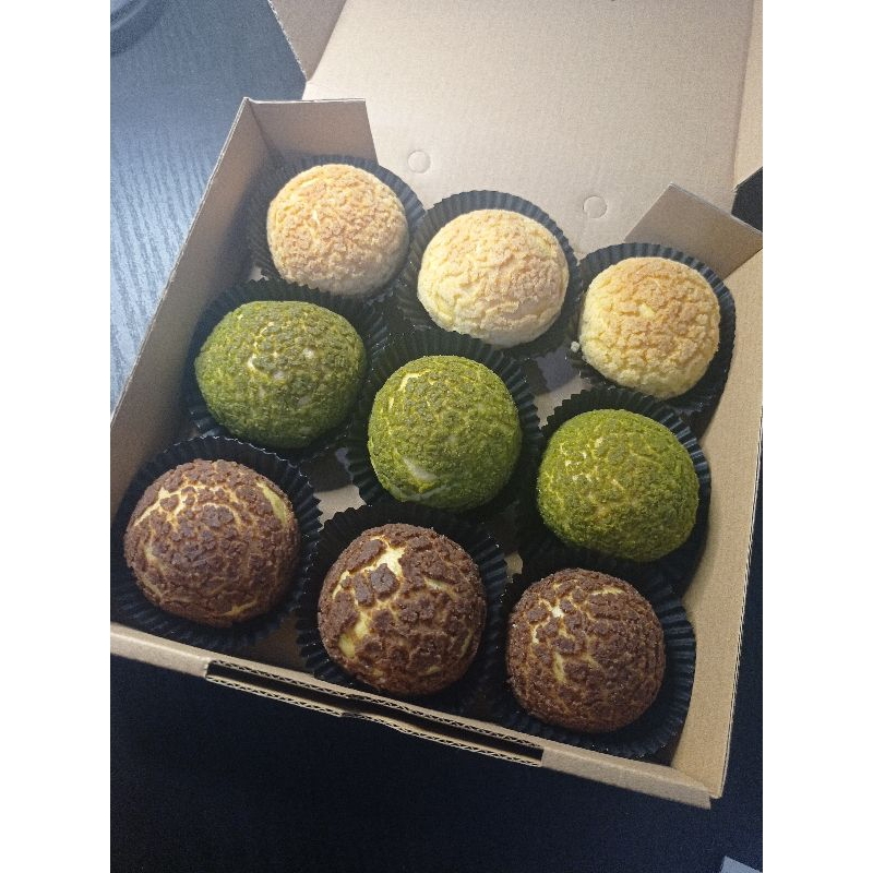 Jual Cream Puff / Choux au Craquelin / Kue Soes by bluu | Shopee Indonesia