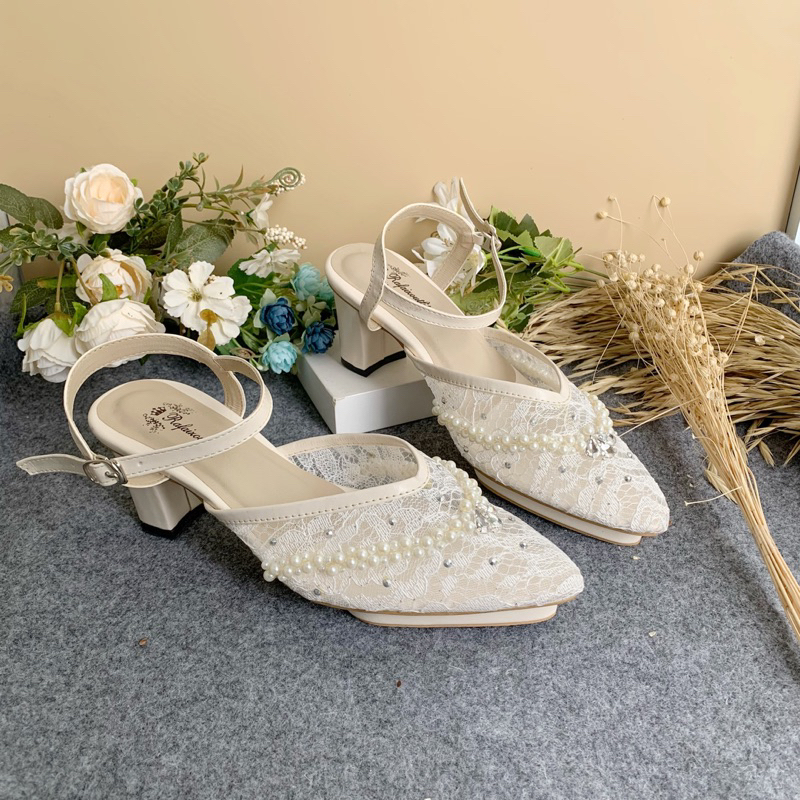 Jual Sepatu wedding wanita pesta cantik V mozza tali Broken white 7cm ...