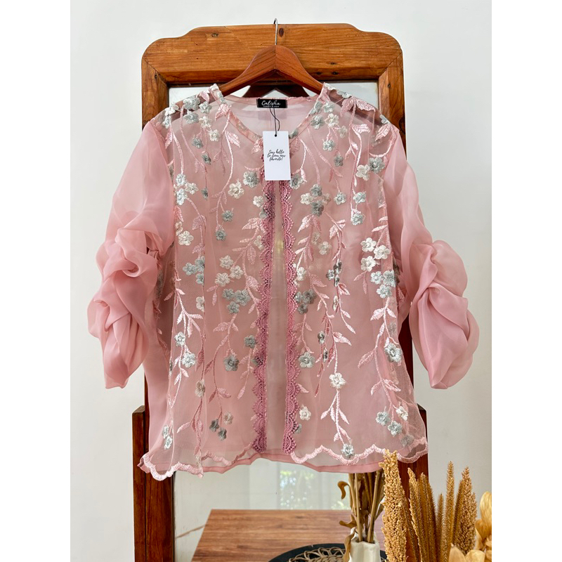 Jual Carissa Crop Outer Mix Renda Tille Two Tone by Calisha Raya Series ...