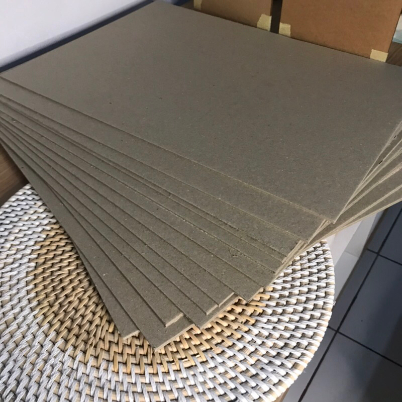 Jual Kertas Grey Board Karton Tebal 2mm Ukuran F4 (21,5 x 33 cm ...