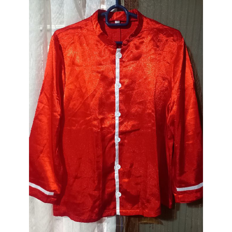 Jual Kemeja Merah Glossy Leher Model Chongsam [PRELOVED] | Shopee Indonesia