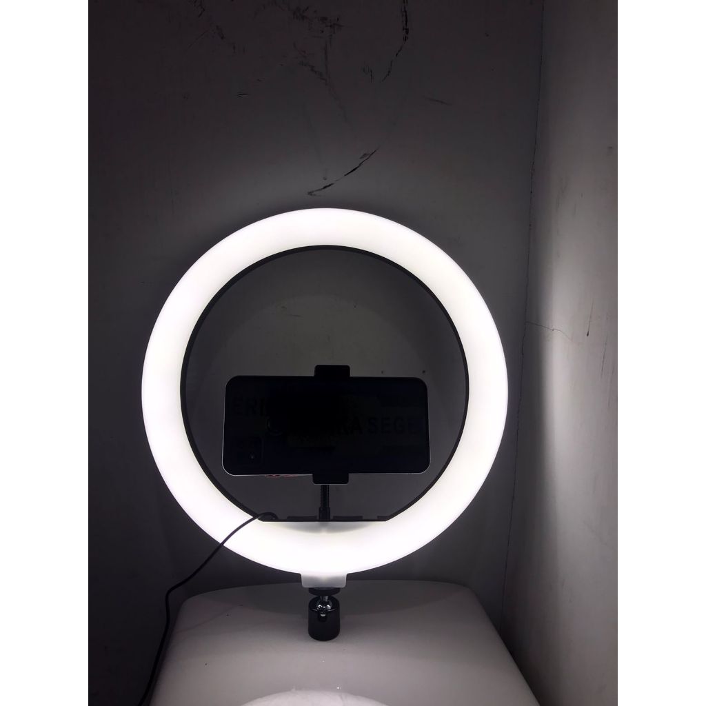 Jual RING LIGHT LED 33 CM Lampu 33 cm Make Up Lampu Ringlight | Shopee ...