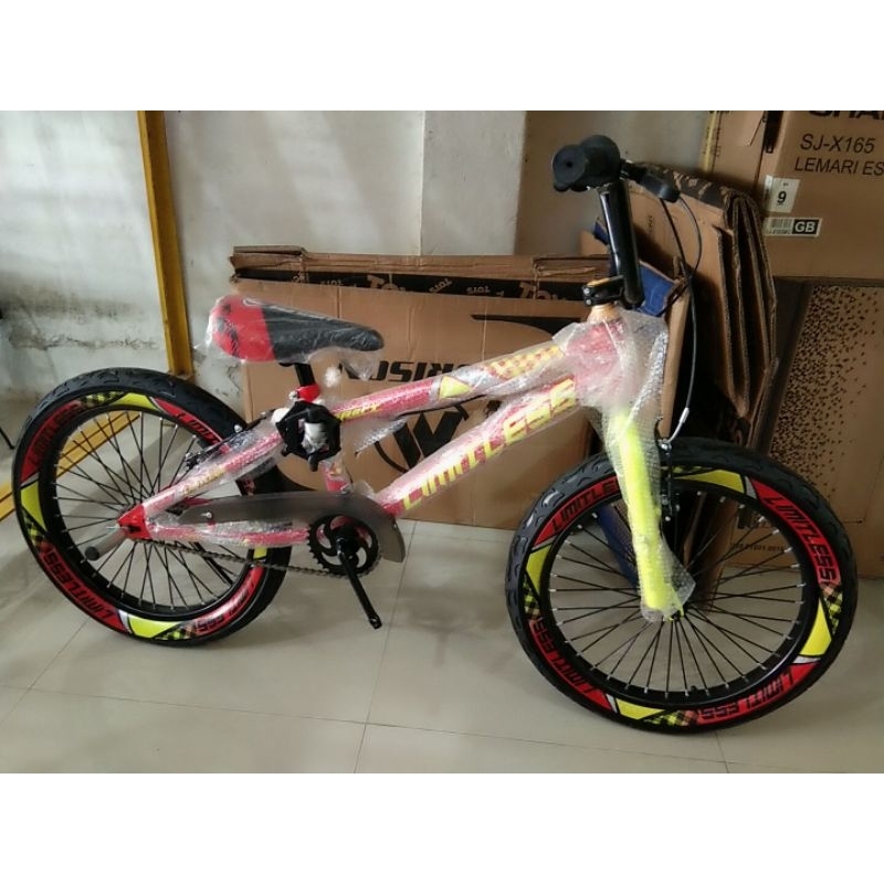 Jual Sepeda BMX 20 inch LIMITLESS ( BAN JUMBO 3.0 ) ( FREE: JALU / KAKI ...
