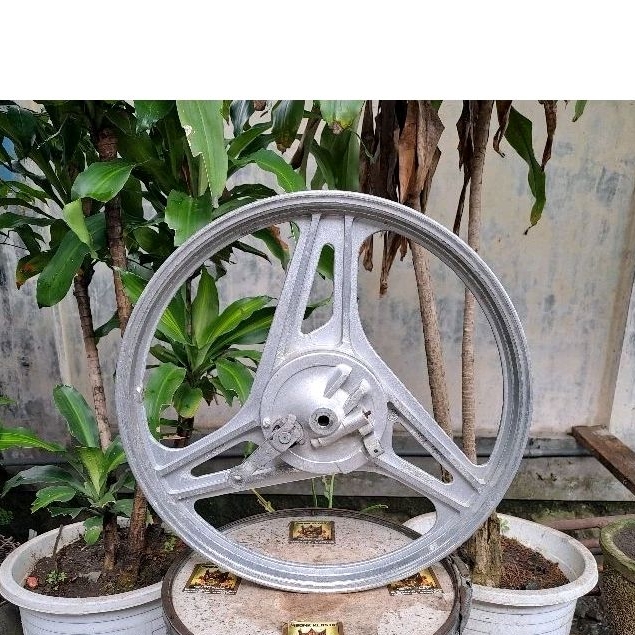 Jual velg depan jialing jianshe ORIGINAL velg honda astrea prima star ...