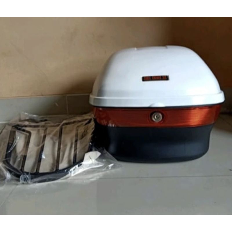 Jual box motor belakang KMI 301 putih dengan bracket GP Sport dengan berbagai tipe motor ...