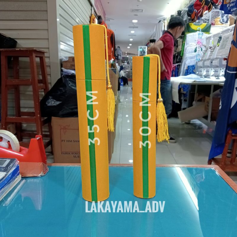 Jual tabung wisuda kuning list hijau | Shopee Indonesia