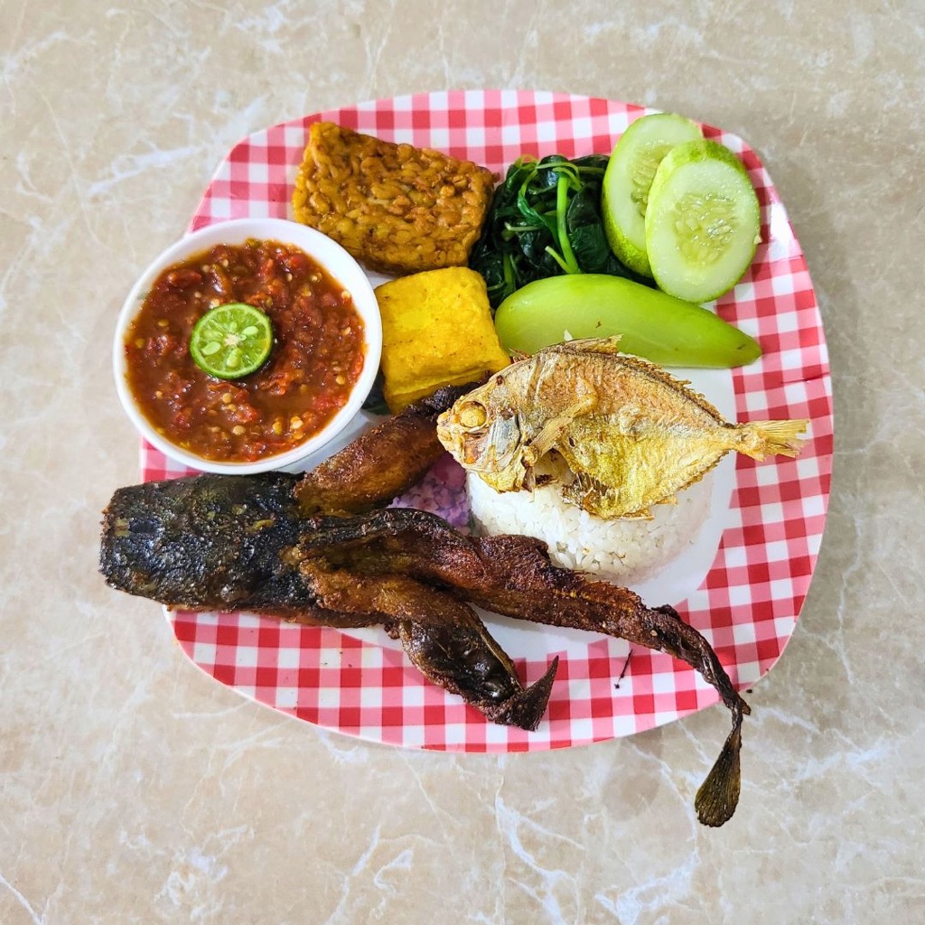 Jual Paket nasi tempong ikan lele komplit | Shopee Indonesia