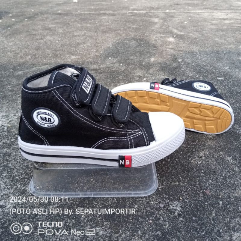 Jual REAL FICT. SEPATU SEKOLAH N&B - Sepatu sekolah anak SD SMP hitam ...