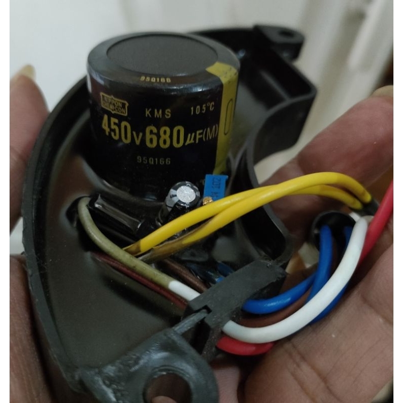 Jual AVR OVAL PLASTIK 3 PHASE 8 KABEL 680UF 450V | Shopee Indonesia