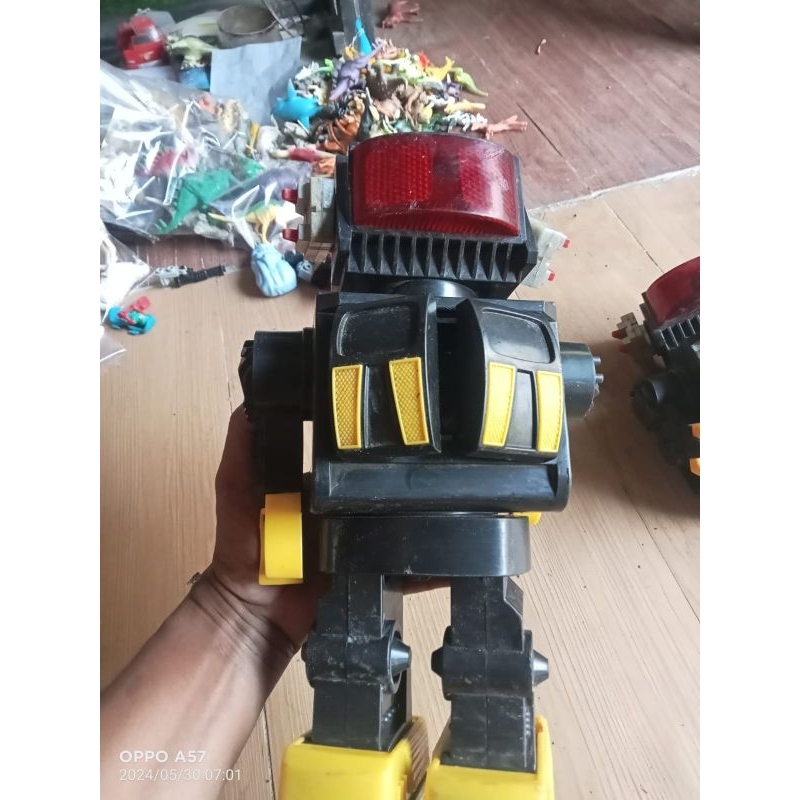 Jual Robot Invader dan saturn dapat 2 | Shopee Indonesia