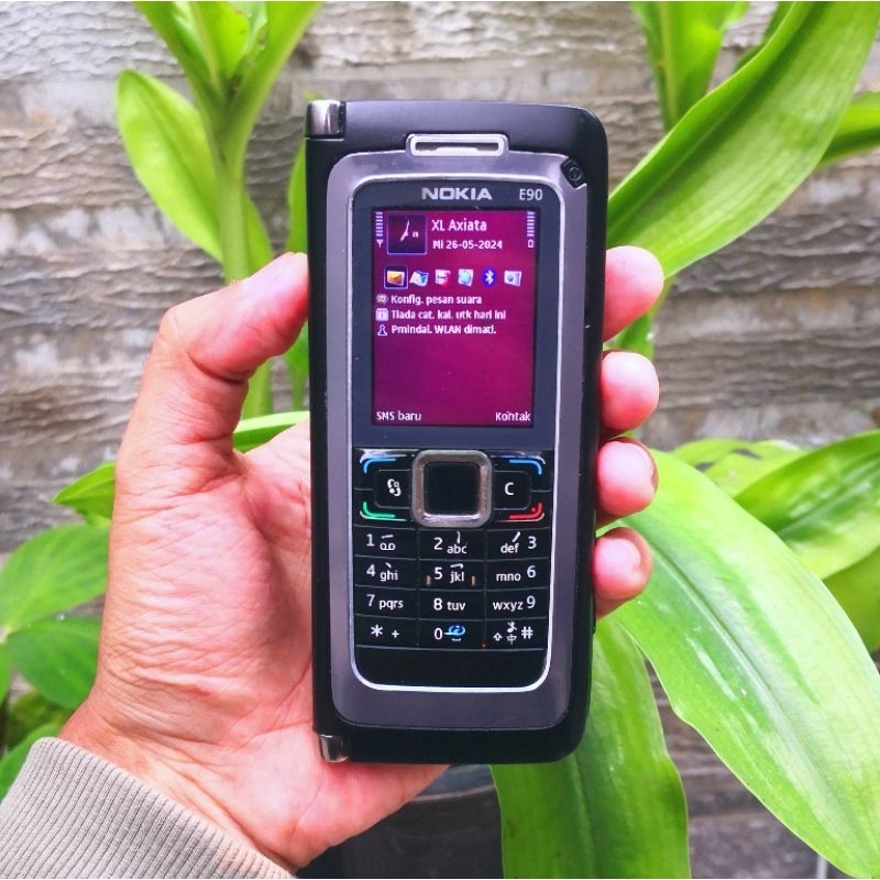 Jual Hp jadul Nokia E90 Comunicator black mulus original hp langka hp ...