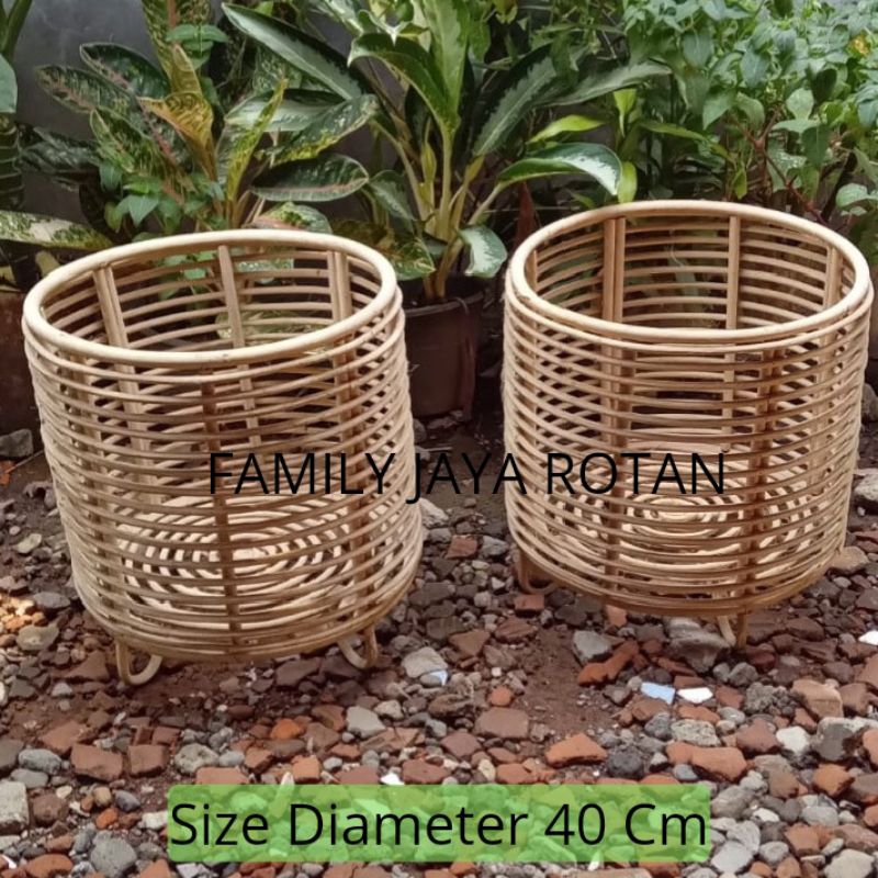 Jual POT BUNGA ROTAN SIZE 40 CM BULAT/DEKORASI TAMAN BUNGA ROTAN ...