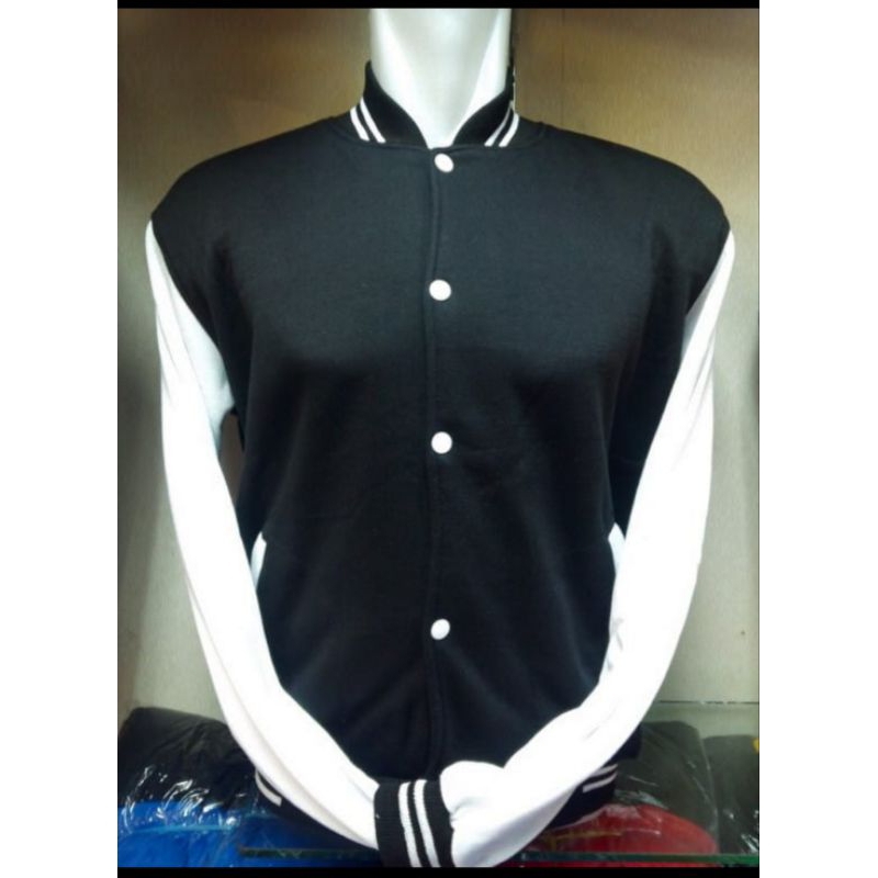Jual Varsity hitam putih baseball | Shopee Indonesia