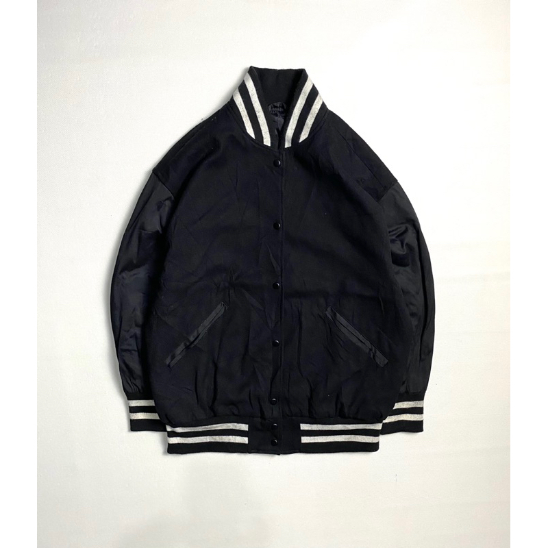 Jual Global uniqlo varsity jacket black | Shopee Indonesia