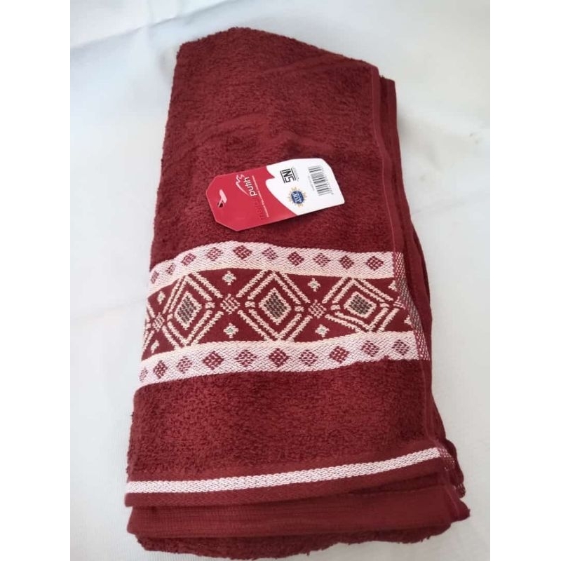 Jual Handuk merah putih bordir / handuk mandi Ukuran 70 x 140 cm ...