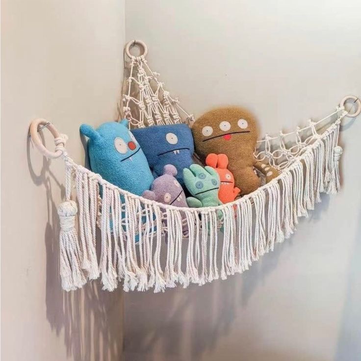 Jual MACRAME TEMPAT BONEKA SEGITIGA YANG DIPASANG DISUDUT RUANGAN ...