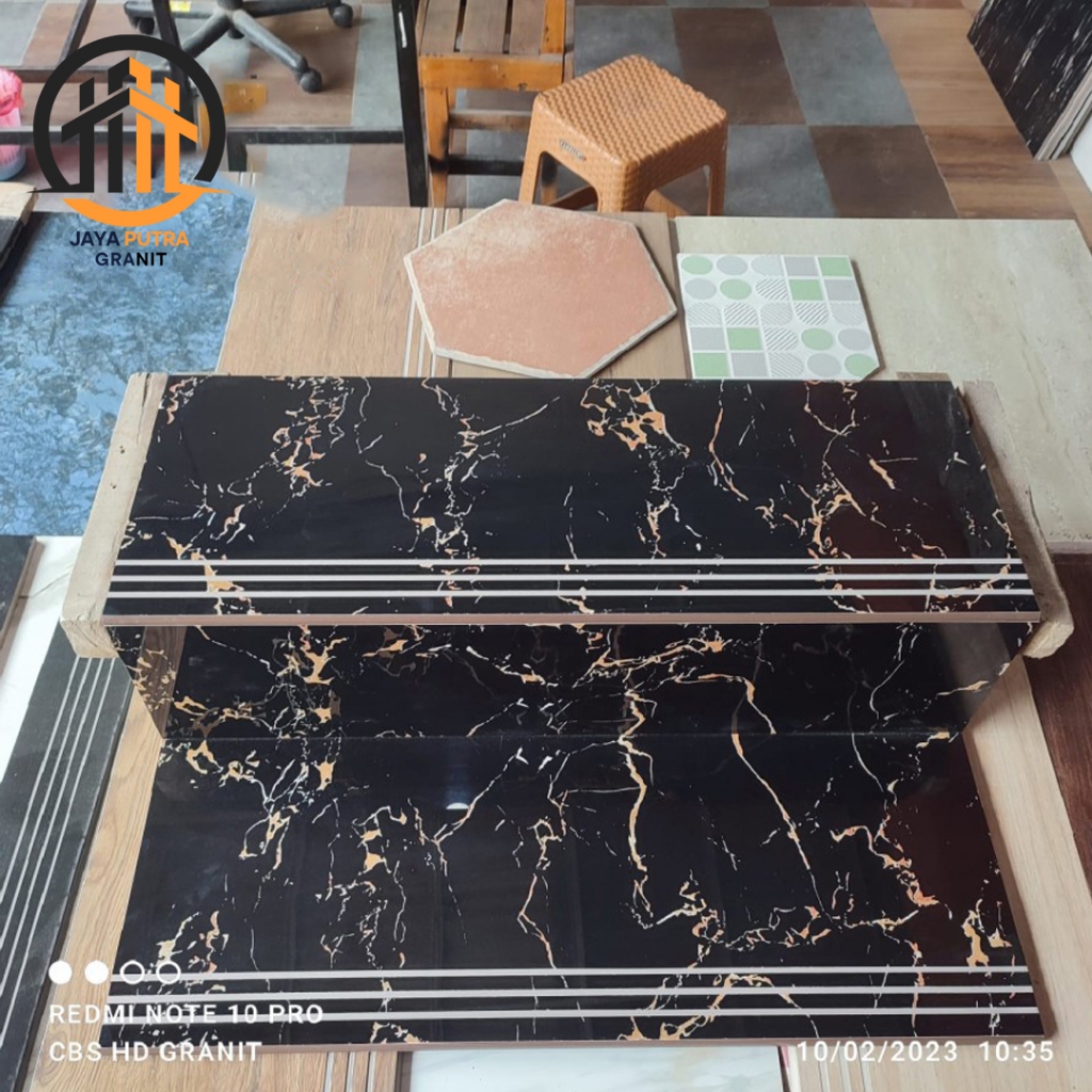 Jual Granit Tangga Motif Serat Gold Ukuran 30x100 30x120 List Keramik ...