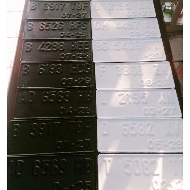 Jual plat nomor motor standar ada logo KORLANTAS POLRI depan belakang ...