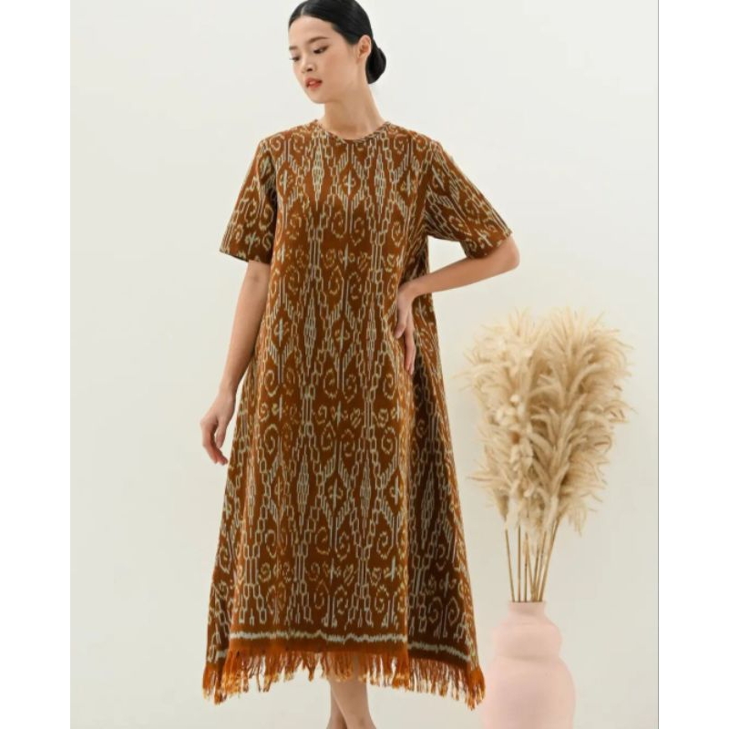 Jual GANDEWA TENUN || Baju Long Dress Tenun Blanket Motif Sintang Kalimantan Aneka Wana Etnik ...