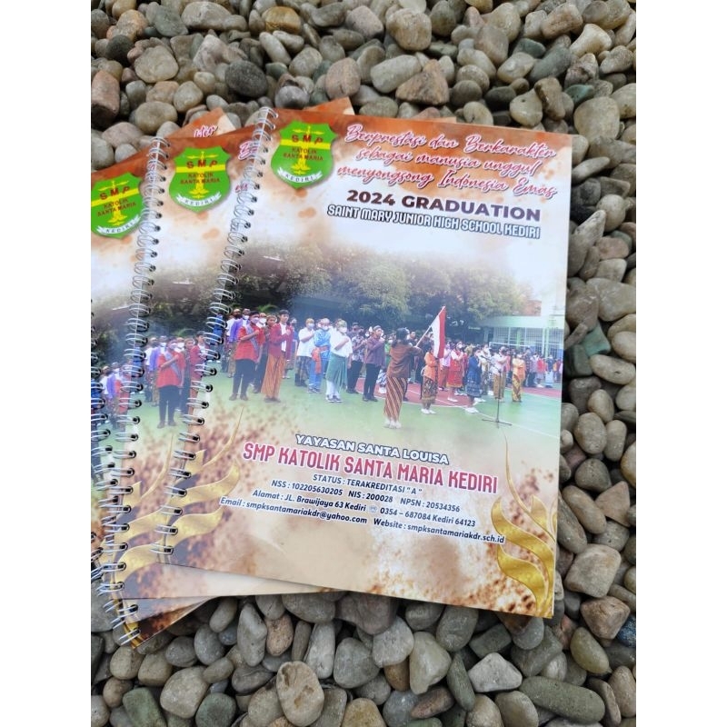 Jual ALBUM BUKU KENANGAN SEKOLAH // MAJALAH SEKOLAH // ALBUM FOTO ... Jual ALBUM BUKU KENANGAN SEKOLAH // MAJALAH SEKOLAH // ALBUM FOTO ...