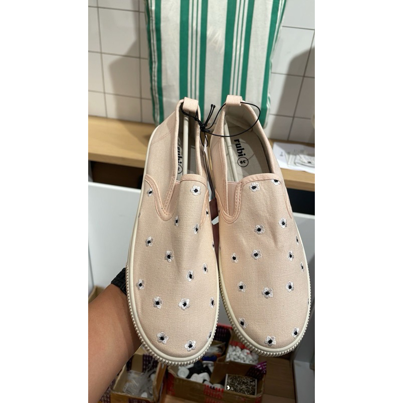 Jual Sneakers Rubi Original | Shopee Indonesia