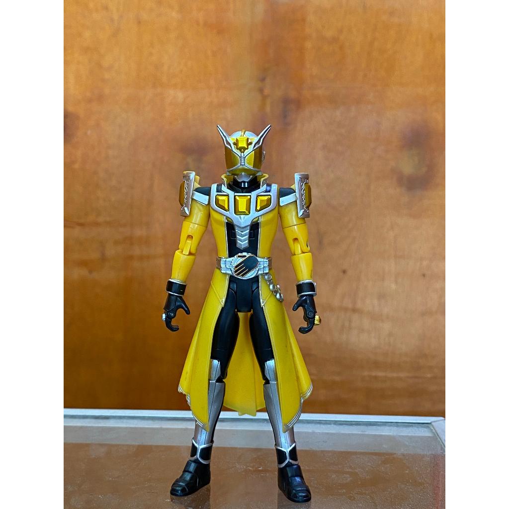 Jual SHF KAMEN RIDER WIZARD YELLOW FORM ORI BANDAI (LINK 300K 1KG ...