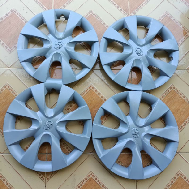 Jual Dop WHEELDOP Velg Kaleng Original Copotan Toyota Avanza R14 Masih ...