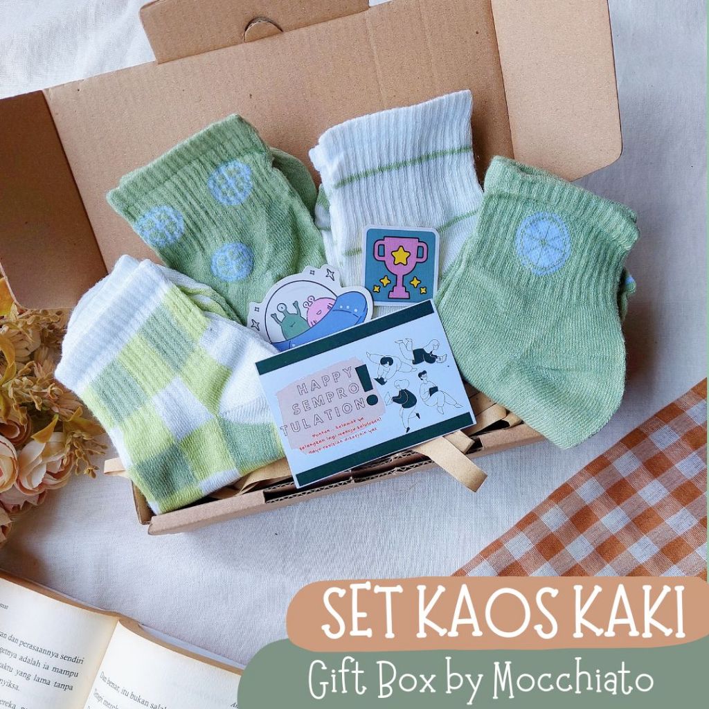 Jual Kado Cewek Ulang Tahun Set Kaos Kaki Aesthetic Mini Gift Box ...