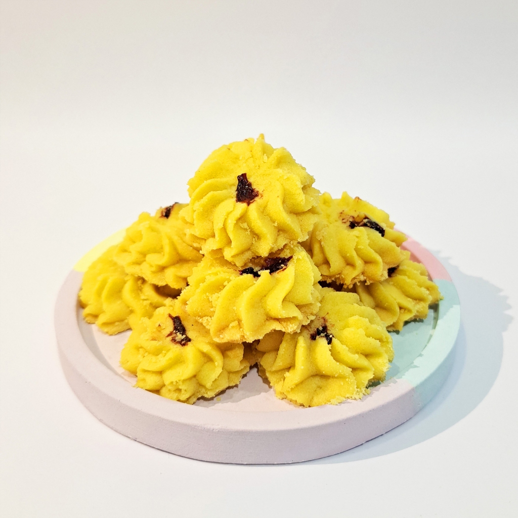 Jual Kue Semprit Aster Enak Lembut Jadul Bibasnacks ( Gratis kue sagu ...