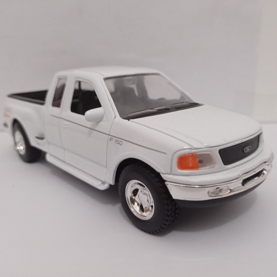 Jual Diecast Ford F-150 Flareside Supercab Pick Up 4x4 Sport Welly 1:24 ...