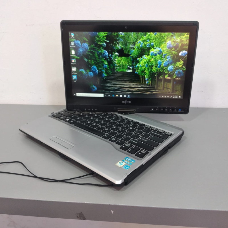 Jual Laptop touchscreen Fujitsu lifebook T734/T732 core i5 + Stylus Pen ...