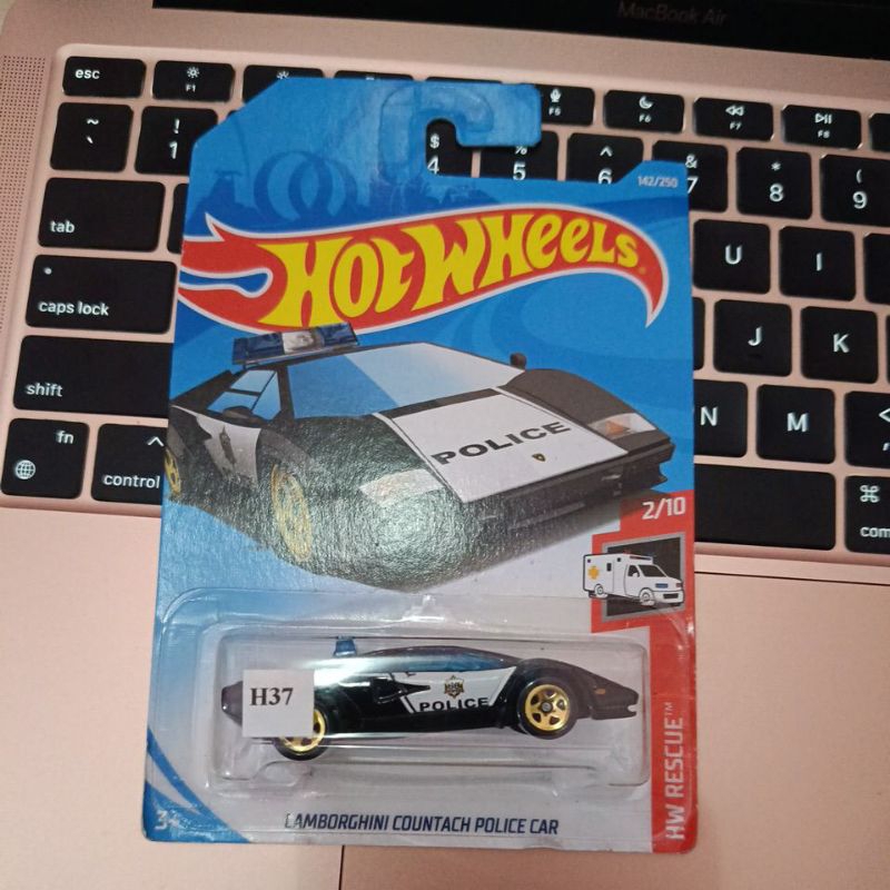 Jual Hotwheels Lamborghini Countach Police Car Hitam | Shopee Indonesia