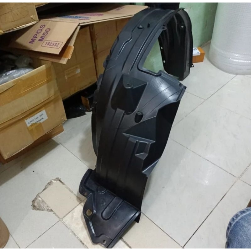 Jual Liner fender spakbor RH kanan innova reborn original | Shopee ...