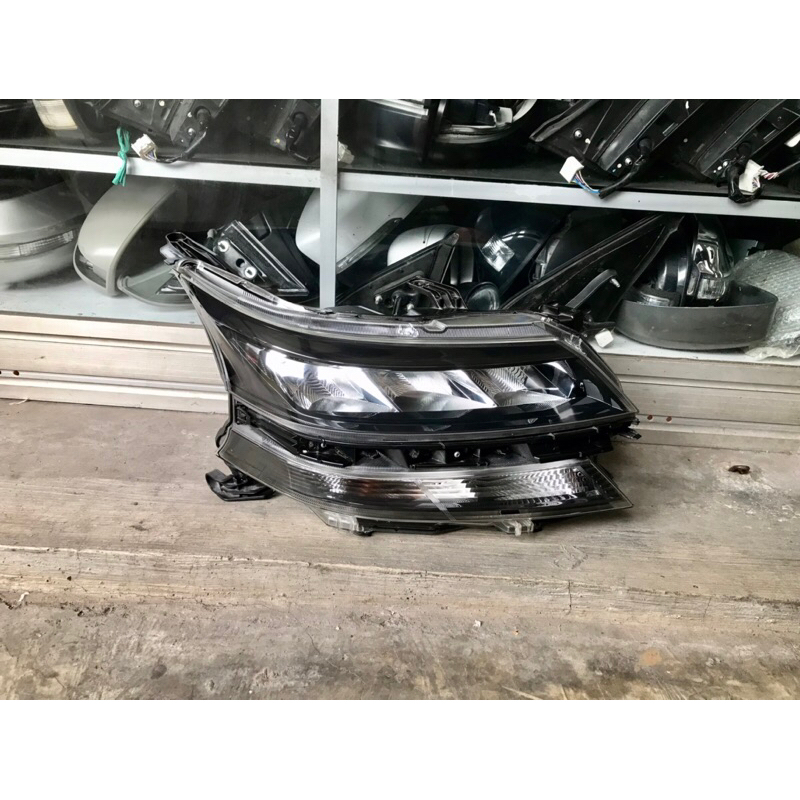 Jual headlamp lampu depan toyota avanza grand 2018 2019 2020 ori ...