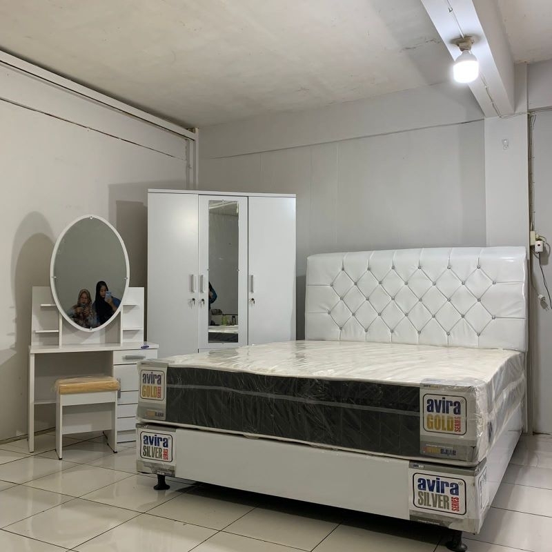 Jual Set Kamar Springbed Lemari dan Meja Rias - Paket Seserahan Kasur ...