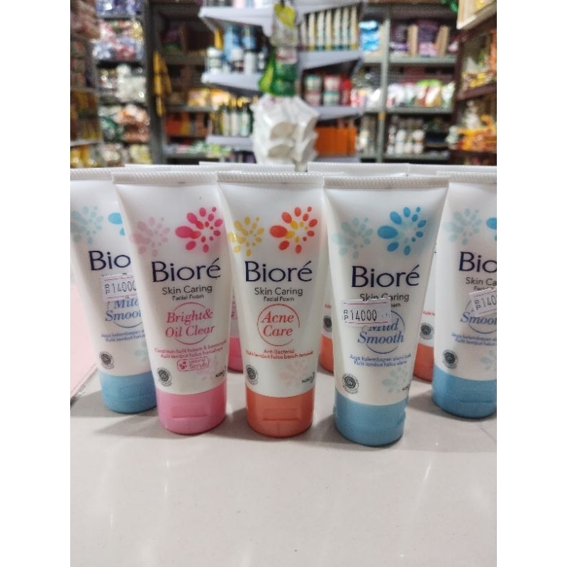 Jual Biore Skin Caring Facial Foam 40 gr | Shopee Indonesia
