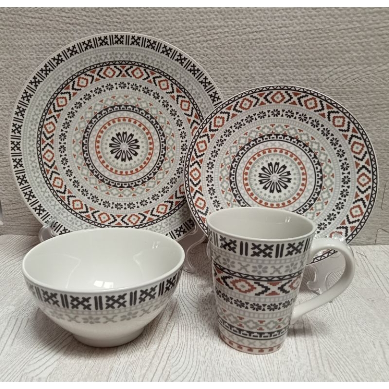 Jual 2 Set Dinner Plate Persian Dreams Premium, Total isi 8 Pcs ...