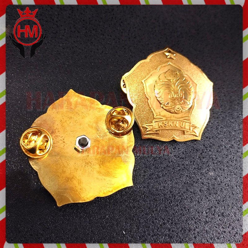 Jual Bros KSKN UI Besar Kecil - Pin KSKN Logam Kuningan Segi Lima ...