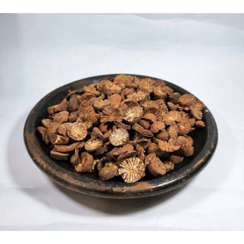 Jual Pinang tua kering, 1kg, pinang asli, pinang belah 2 kering ...