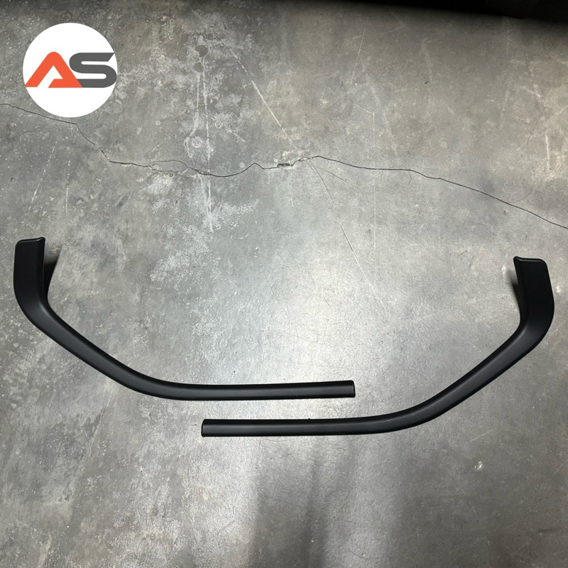 Jual List Grill Bumper Hitam Chrome Kanan Kiri Innova Reborn | Shopee ...